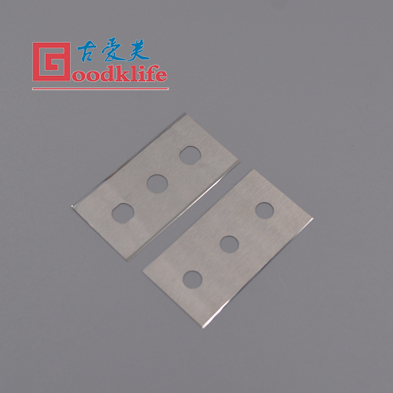 About Razor Blades with 3 Holes Materials and Coatings